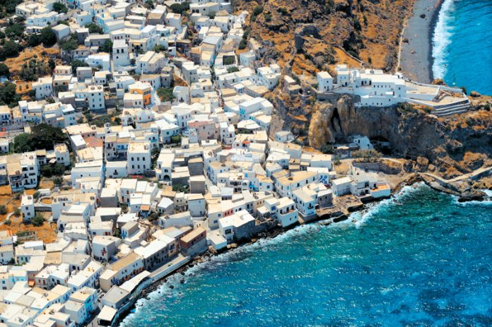 ΔΕΙΤΕ Δρομολόγια πλοίων από και προς Νίσυρο | AegeaNews