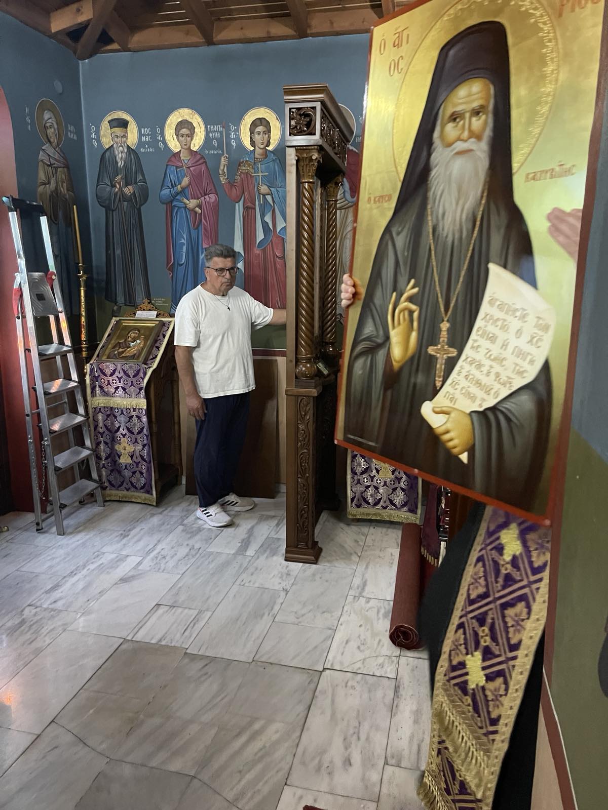 Τοποθέτηση ιερού προσκυνηταρίου του Αγίου Πορφυρίου στον ΙΝ Παναγίας ...